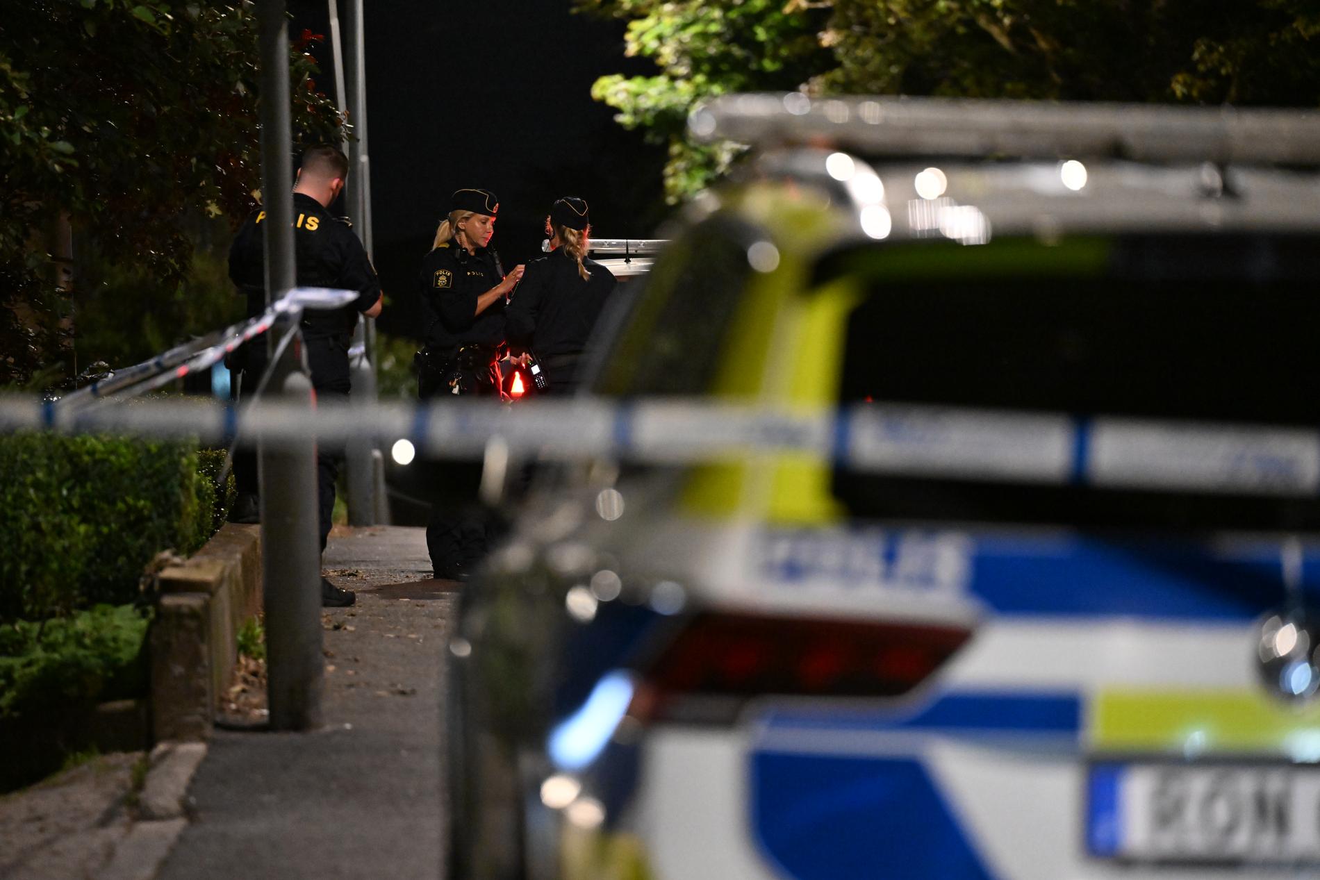Två tonåringar anhållna efter skjutning i Göteborg Två tonåringar anhållna efter skjutning i Göteborg
