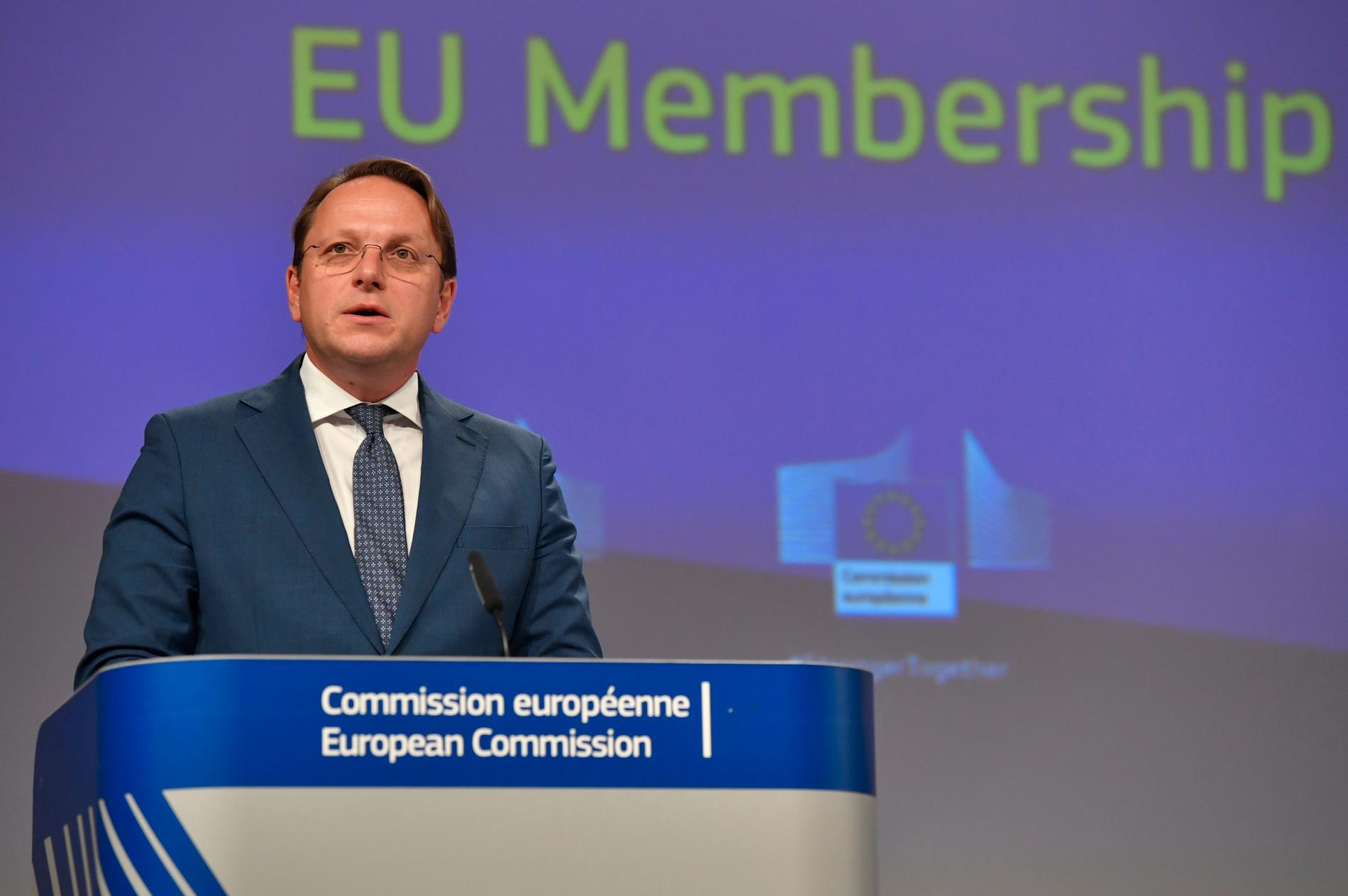 Bosnien föreslås få kandidatstatus i EU Bosnien föreslås få kandidatstatus i EU